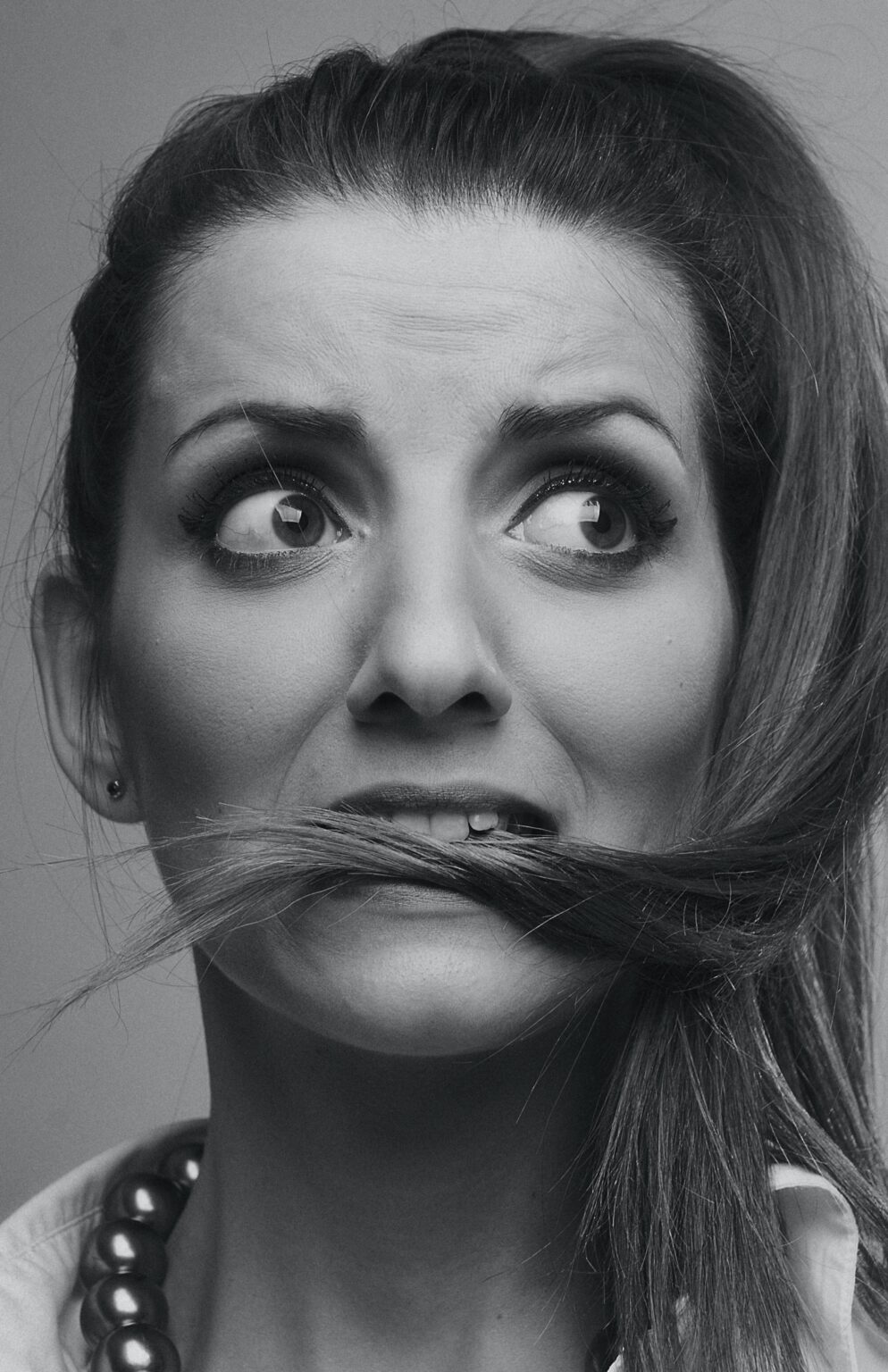 Causes for hair breakage and what you can do to stop the damage